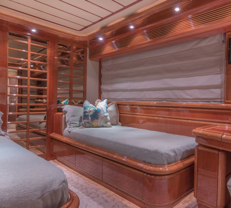 New Ferretti 870 Motor Yacht TAI HE BAN Special Edition – Best Semi ...